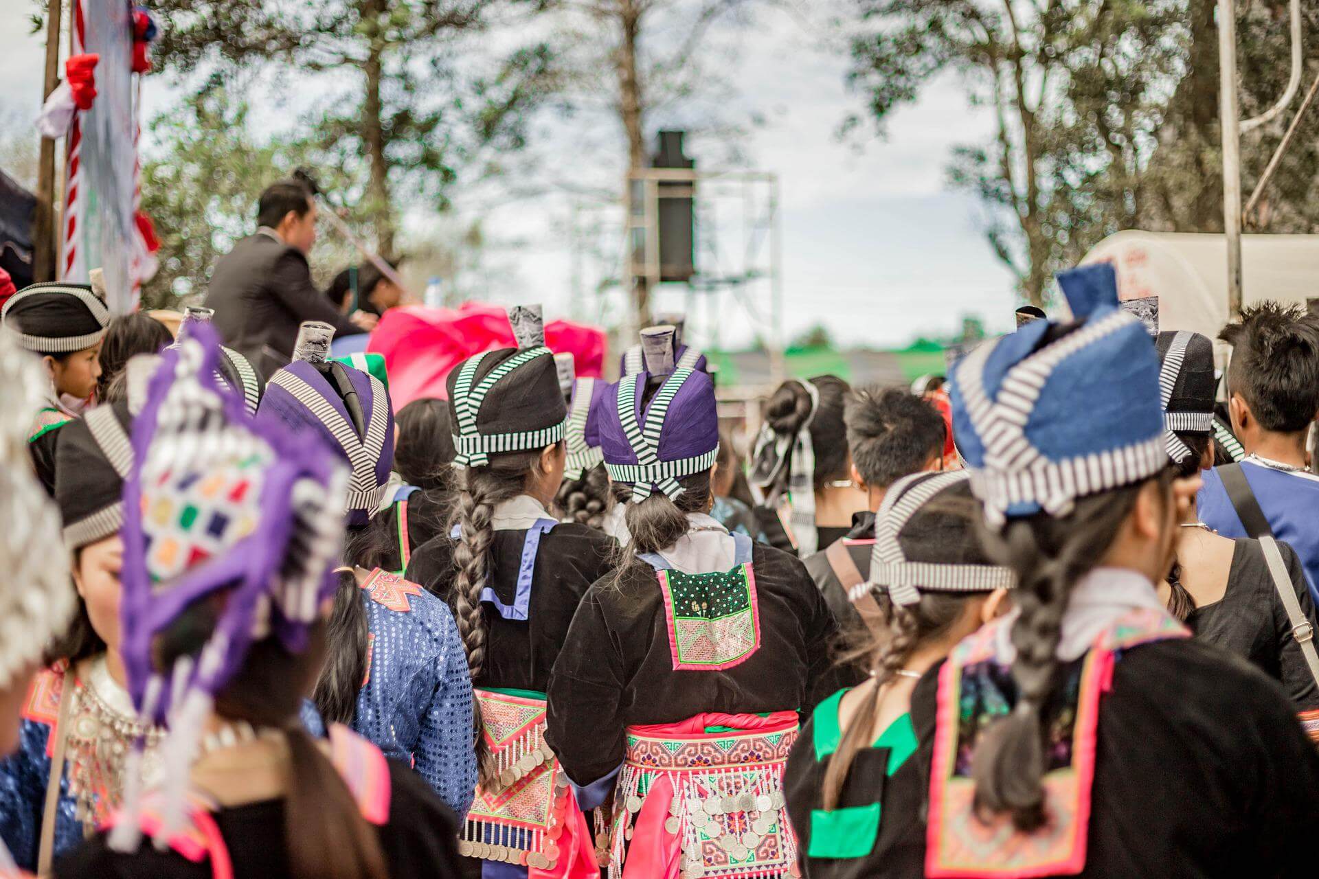 The Hmong Cultures, Its Friends and Family System – Hmoodle